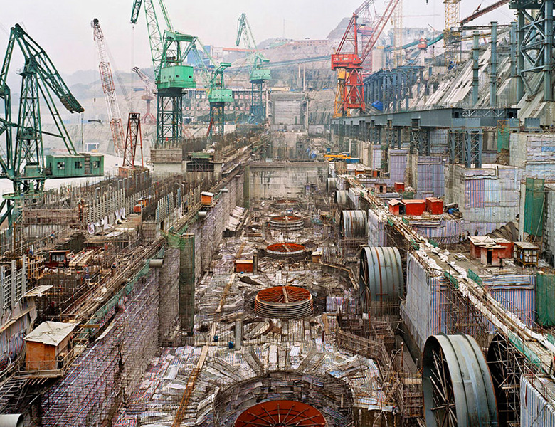 Přehrada Tři soutěsky: Největší elektrárna náleží Číně