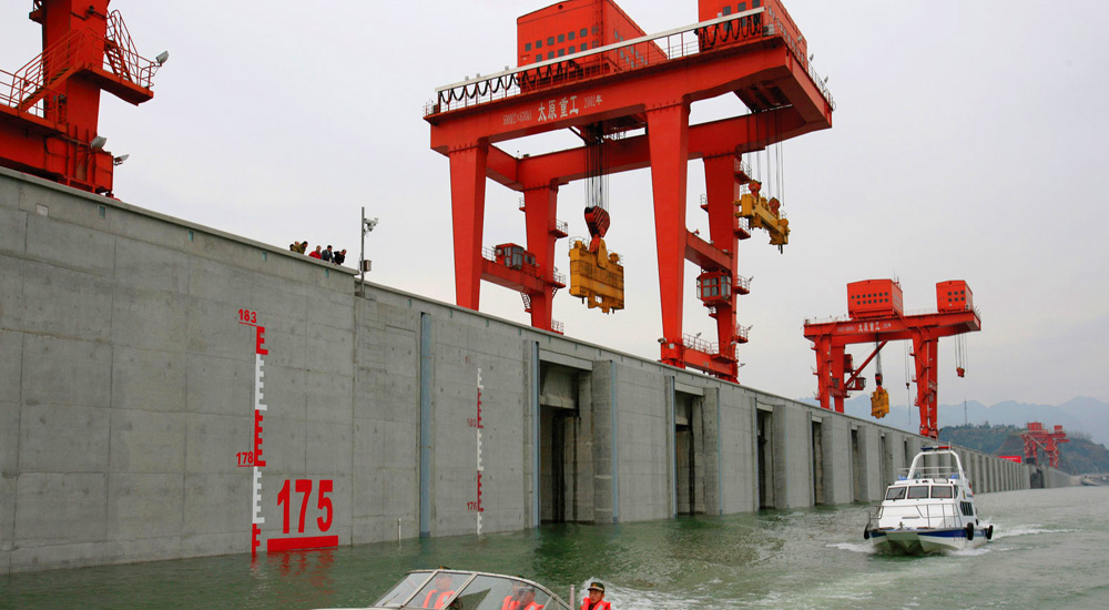 Přehrada Tři soutěsky: Největší elektrárna náleží Číně